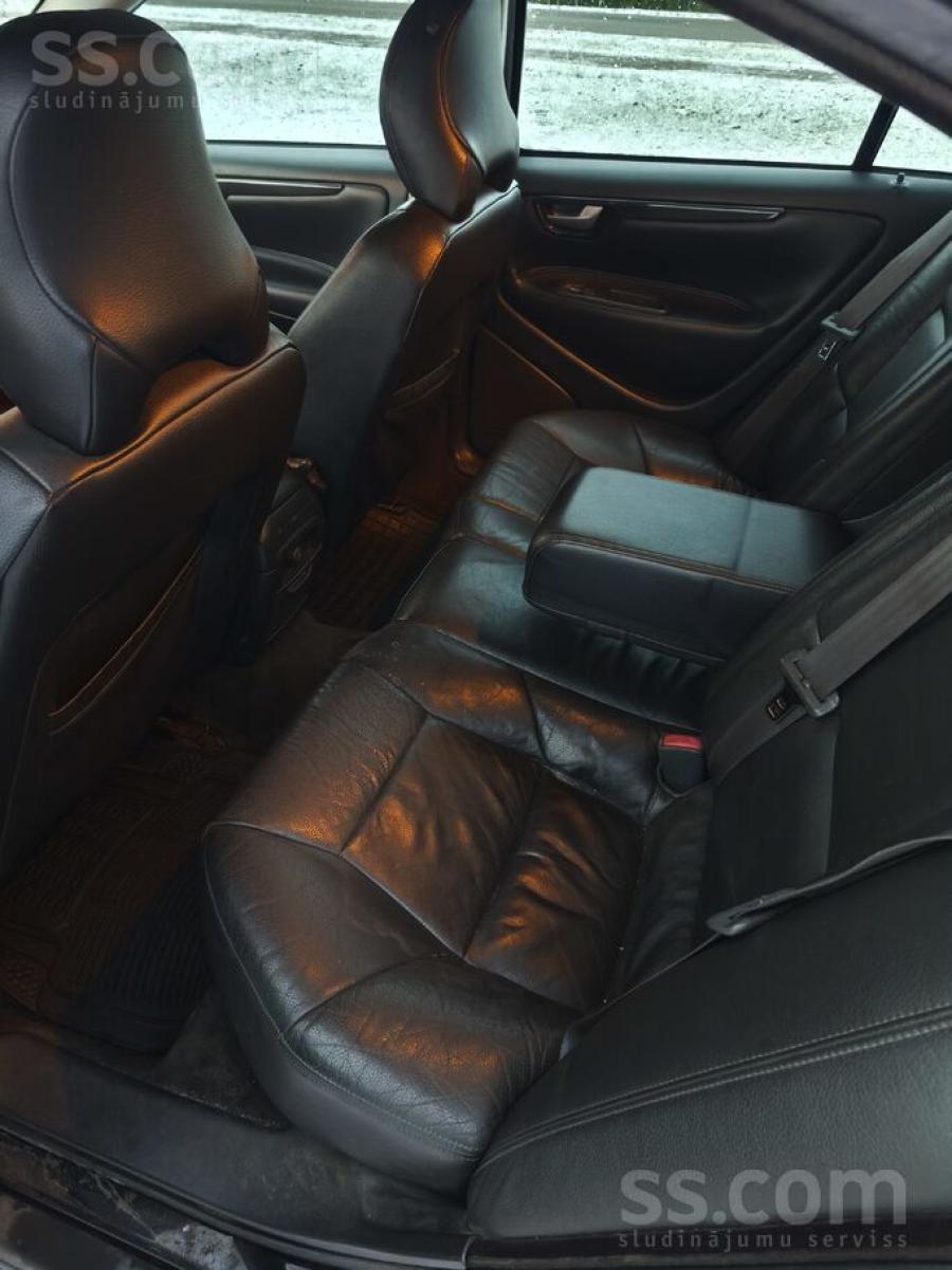 Melns Volvo S60 2002 Rīga, ar dzinēja tilpumu 2.40 L un nobraukumu 270 tūkst. km par 1350 €, foto 10 vietnē AUTOMOTO.COM.LV