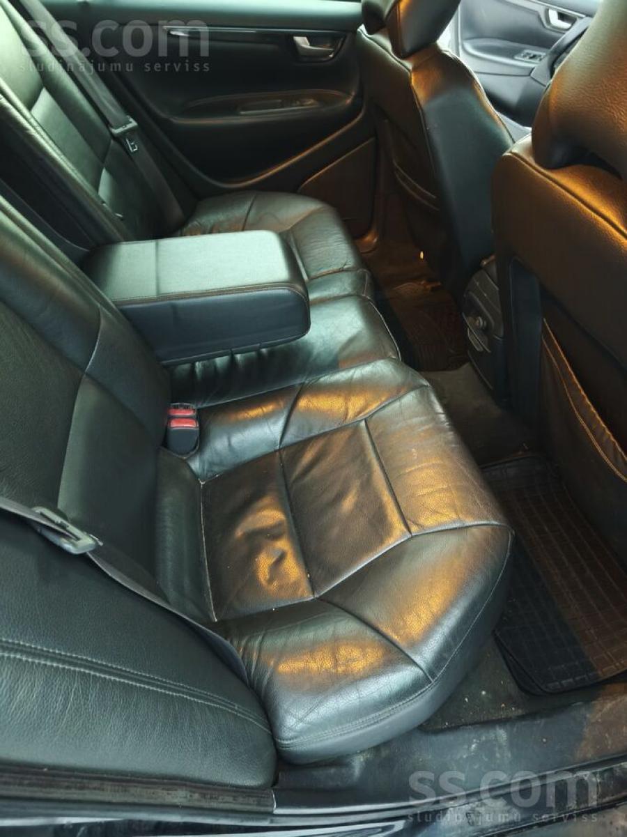 Melns Volvo S60 2002 Rīga, ar dzinēja tilpumu 2.40 L un nobraukumu 270 tūkst. km par 1350 €, foto 11 vietnē AUTOMOTO.COM.LV