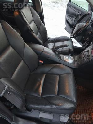 Melns Volvo S60 2002 Rīga, ar dzinēja tilpumu 2.40 L un nobraukumu 270 tūkst. km par 1350 €, foto 12 vietnē AUTOMOTO.COM.LV