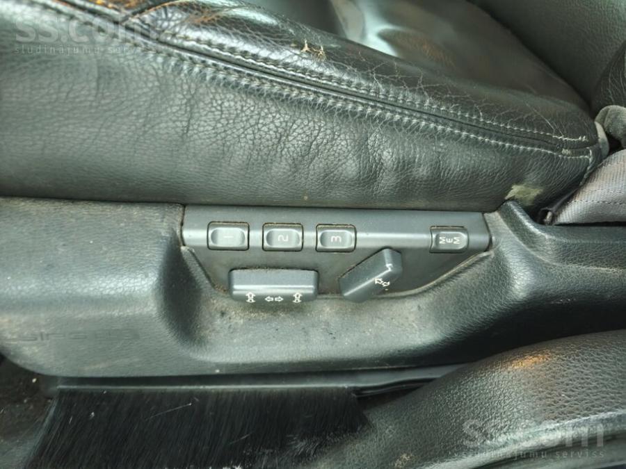 Melns Volvo S60 2002 Rīga, ar dzinēja tilpumu 2.40 L un nobraukumu 270 tūkst. km par 1350 €, foto 17 vietnē AUTOMOTO.COM.LV