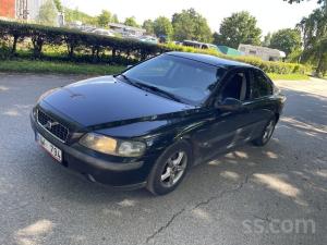 Black Volvo S60 2002 in Jurmala, with an engine capacity of 2.40 L and mileage of 0 thousand km for 590 €, photo  on AUTOMOTO.COM.LV