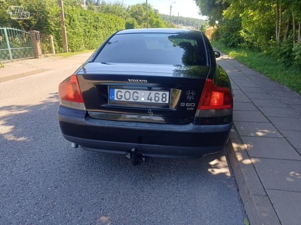 Черный Вольво С60 2002 в Вильнюс, объемом двигателя 2.40 л и пробегом 498 тыс. км за 999 €, фото 5 на AUTOMOTO.COM.LV