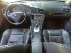 Black Volvo S60 2002 in Vilnius, with an engine capacity of 2.40 L and mileage of 498 thousand km for 999 €, photo 16 on AUTOMOTO.COM.LV