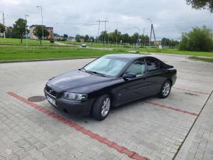 Black Volvo S60 2002 in Siauliai, with an engine capacity of 2.40 L and mileage of 397 thousand km for 1150 €, photo  on AUTOMOTO.COM.LV