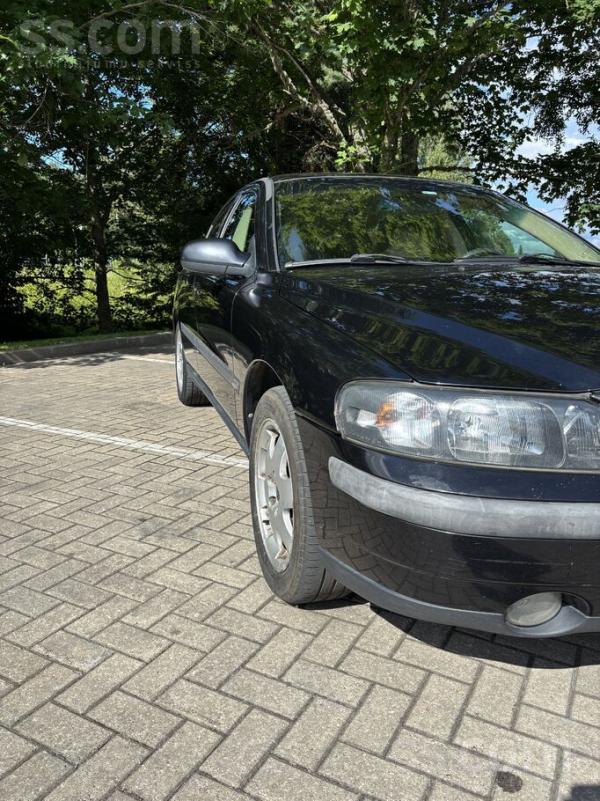 Melns Volvo S60 2002 Rīga, ar dzinēja tilpumu 2.40 L un nobraukumu 289 tūkst. km par 1600 €, foto 9 vietnē AUTOMOTO.COM.LV