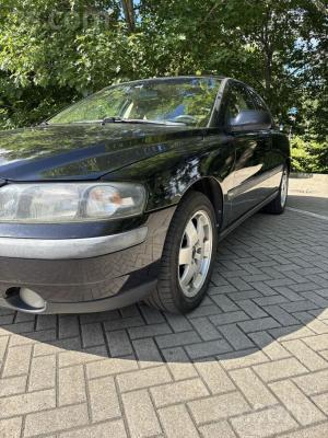 Black Volvo S60 2002 in Riga, with an engine capacity of 2.40 L and mileage of 289 thousand km for 1600 €, photo 11 on AUTOMOTO.COM.LV