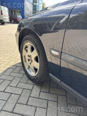 Black Volvo S60 2002 in Riga, with an engine capacity of 2.40 L and mileage of 289 thousand km for 1600 €, photo 12 on AUTOMOTO.COM.LV