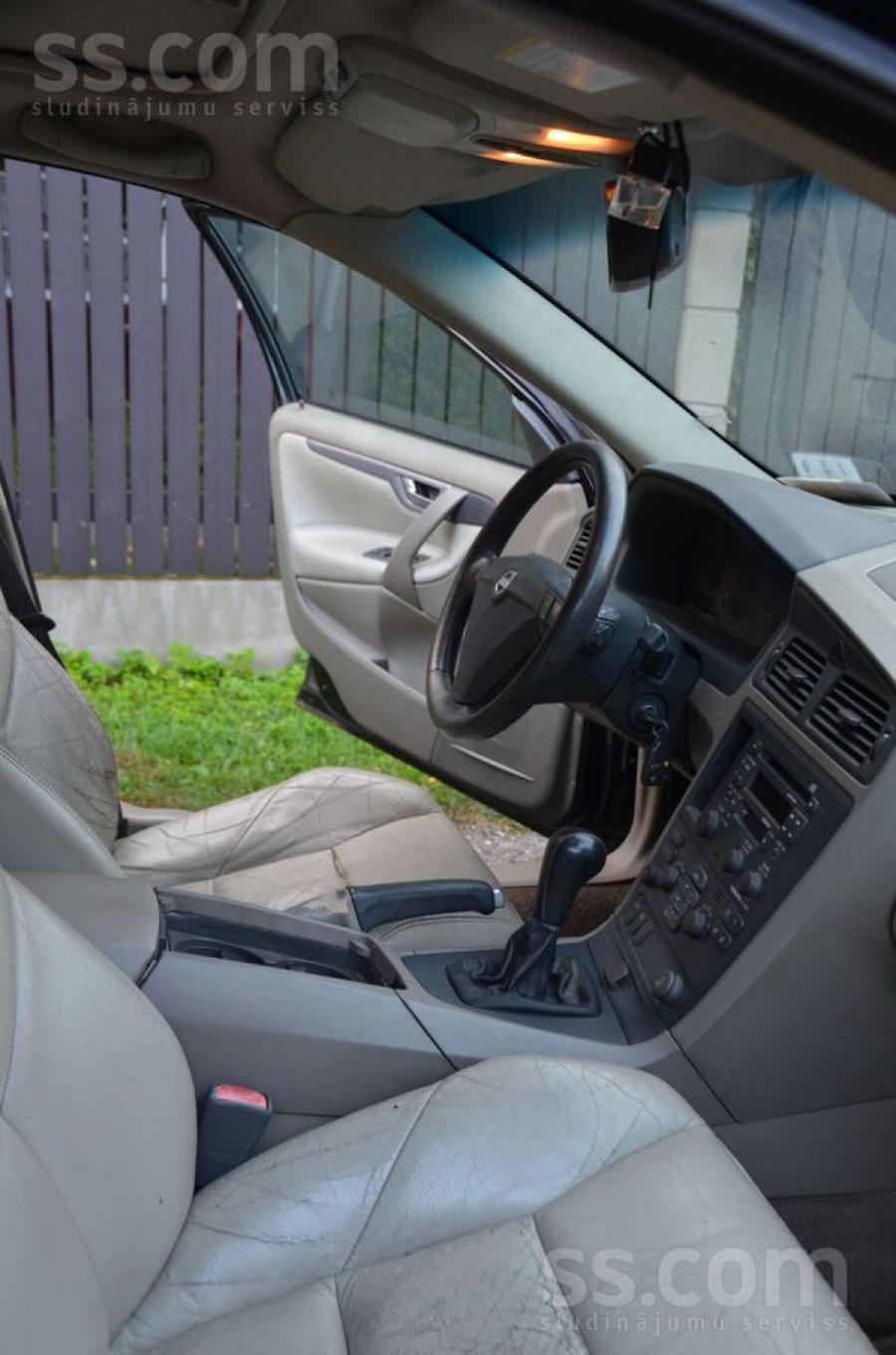 Melns Volvo S60 2002 Rīga, ar dzinēja tilpumu 2.40 L un nobraukumu 294 tūkst. km par 1250 €, foto 6 vietnē AUTOMOTO.COM.LV