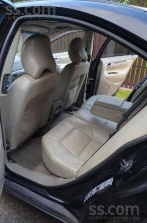 Melns Volvo S60 2002 Rīga, ar dzinēja tilpumu 2.40 L un nobraukumu 294 tūkst. km par 1250 €, foto 10 vietnē AUTOMOTO.COM.LV