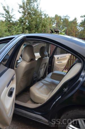 Melns Volvo S60 2002 Rīga, ar dzinēja tilpumu 2.40 L un nobraukumu 294 tūkst. km par 1250 €, foto 11 vietnē AUTOMOTO.COM.LV