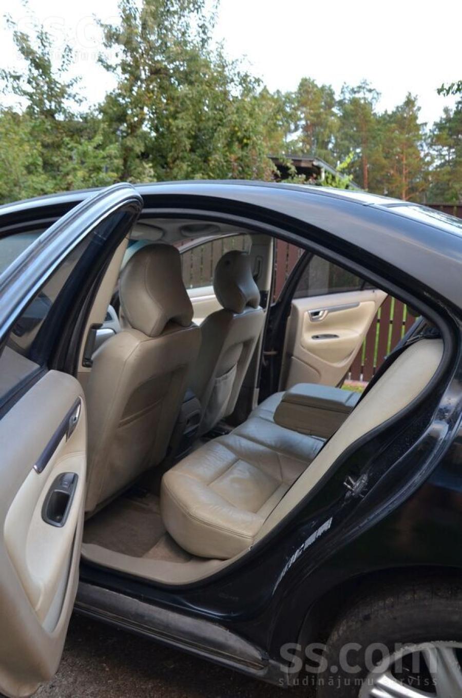 Melns Volvo S60 2002 Rīga, ar dzinēja tilpumu 2.40 L un nobraukumu 294 tūkst. km par 1250 €, foto 11 vietnē AUTOMOTO.COM.LV