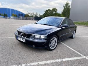 Black Volvo S60 2002 in Vilnius, with an engine capacity of 2.40 L and mileage of 324 thousand km for 1500 €, photo  on AUTOMOTO.COM.LV