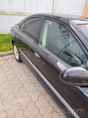Black Volvo S60 2002 in Riga, with an engine capacity of 2.40 L and mileage of 306 thousand km for 450 €, photo 7 on AUTOMOTO.COM.LV