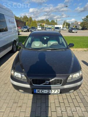 Melns Volvo S60 2002 Rīga, ar dzinēja tilpumu 2.40 L un nobraukumu 361 tūkst. km par 1100 €, foto 6 vietnē AUTOMOTO.COM.LV