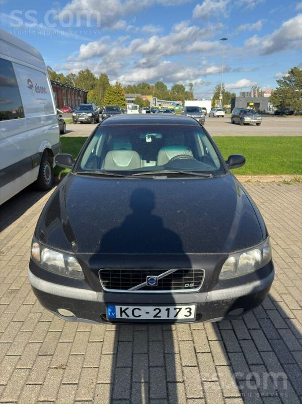 Melns Volvo S60 2002 Rīga, ar dzinēja tilpumu 2.40 L un nobraukumu 361 tūkst. km par 1100 €, foto 10 vietnē AUTOMOTO.COM.LV