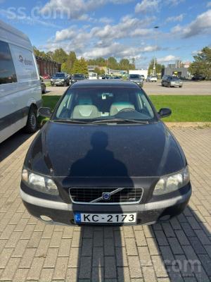 Melns Volvo S60 2002 Rīga, ar dzinēja tilpumu 2.40 L un nobraukumu 361 tūkst. km par 1100 €, foto 10 vietnē AUTOMOTO.COM.LV