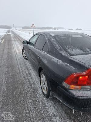 Черный Вольво С60 2003 в Варена, объемом двигателя 2.40 л и пробегом 340 тыс. км за 2350 €, фото 5 на AUTOMOTO.COM.LV