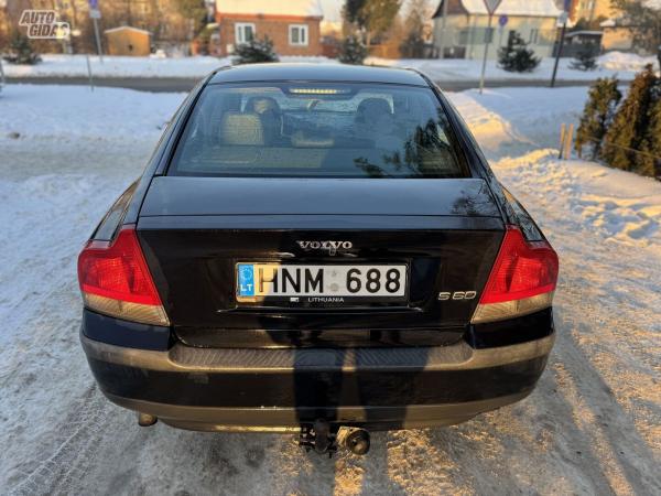 Black Volvo S60 2003 in Kaunas, with an engine capacity of 2.40 L and mileage of 400 thousand km for 850 €, photo 7 on AUTOMOTO.COM.LV