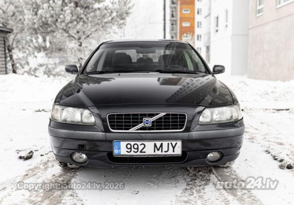 Melns Volvo S60 2003 Tallina, ar dzinēja tilpumu 2.40 L un nobraukumu 329 tūkst. km par 1499 €, foto 6 vietnē AUTOMOTO.COM.LV