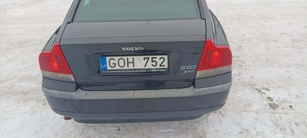 Melns Volvo S60 2003 Kupiškis, ar dzinēja tilpumu 2.40 L un nobraukumu 417 tūkst. km par 1750 €, foto 5 vietnē AUTOMOTO.COM.LV