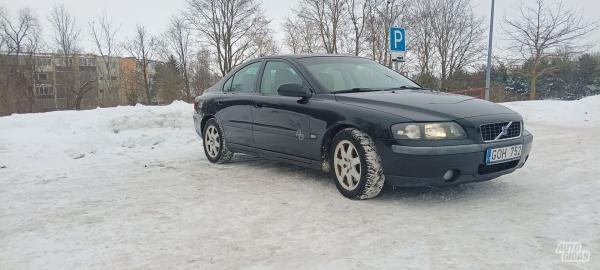 Melns Volvo S60 2003 Kupiškis, ar dzinēja tilpumu 2.40 L un nobraukumu 417 tūkst. km par 1750 €, foto 7 vietnē AUTOMOTO.COM.LV
