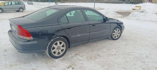 Melns Volvo S60 2003 Kupiškis, ar dzinēja tilpumu 2.40 L un nobraukumu 417 tūkst. km par 1750 €, foto 9 vietnē AUTOMOTO.COM.LV