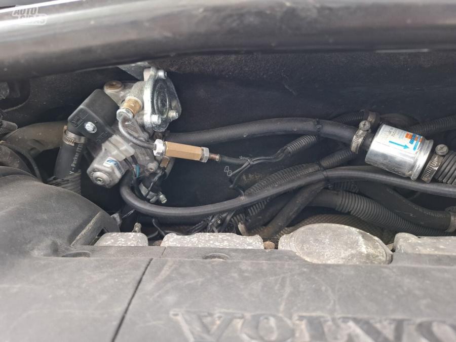 Melns Volvo S60 2003 Viļņa, ar dzinēja tilpumu 2.40 L un nobraukumu 366 tūkst. km par 1499 €, foto 16 vietnē AUTOMOTO.COM.LV