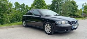 Melns Volvo S60 2003 Kupiškis, ar dzinēja tilpumu 2.40 L un nobraukumu 316 tūkst. km par 1550 €, foto 3 vietnē AUTOMOTO.COM.LV
