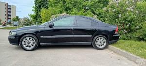 Melns Volvo S60 2003 Kupiškis, ar dzinēja tilpumu 2.40 L un nobraukumu 316 tūkst. km par 1450 €, foto 4 vietnē AUTOMOTO.COM.LV