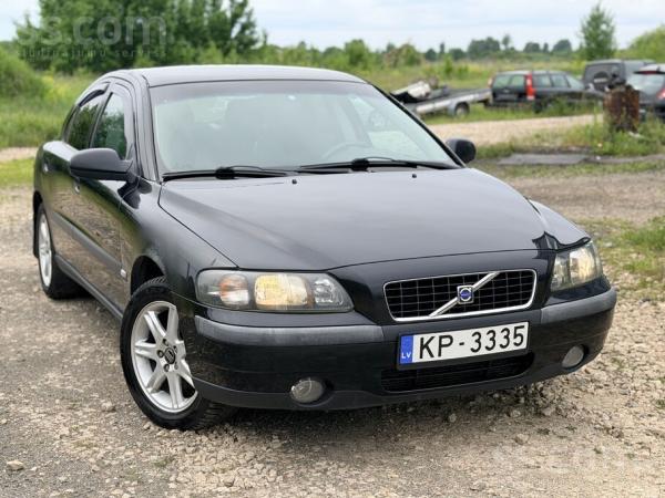 Melns Volvo S60 2003 Rīga, ar dzinēja tilpumu 2.40 L un nobraukumu 470 tūkst. km par 1499 €, foto 1 vietnē AUTOMOTO.COM.LV