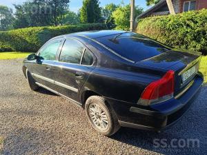 Melns Volvo S60 2003 Balvi, ar dzinēja tilpumu 2.40 L un nobraukumu 550 tūkst. km par 1450 €, foto 12 vietnē AUTOMOTO.COM.LV