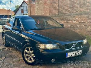 Black Volvo S60 2003 in Jelgava, with an engine capacity of 2.40 L and mileage of 363 thousand km for 1050 €, photo  on AUTOMOTO.COM.LV