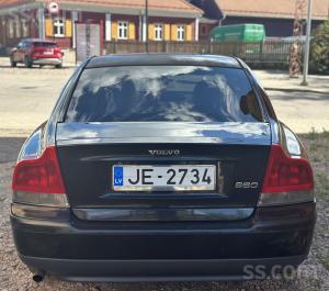 Черный Вольво С60 2003 в Елгава, объемом двигателя 2.40 л и пробегом 363 тыс. км за 850 €, фото  на AUTOMOTO.COM.LV