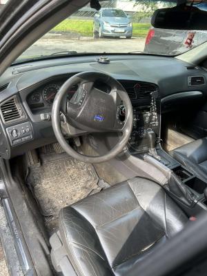 Melns Volvo S60 2003 Klaipėda, ar dzinēja tilpumu 2.40 L un nobraukumu 340 tūkst. km par 1500 €, foto 5 vietnē AUTOMOTO.COM.LV