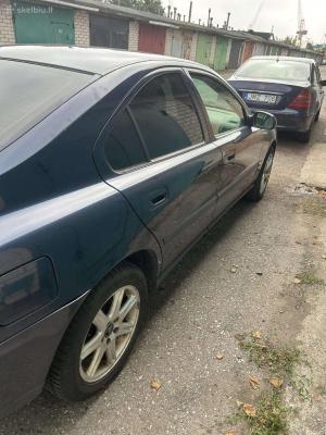 Melns Volvo S60 2003 Klaipėda, ar dzinēja tilpumu 2.40 L un nobraukumu 340 tūkst. km par 1500 €, foto 11 vietnē AUTOMOTO.COM.LV
