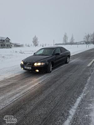 Black Volvo S60 2003 in Trakai, with an engine capacity of 2.40 L and mileage of 340 thousand km for 2430 €, photo 12 on AUTOMOTO.COM.LV