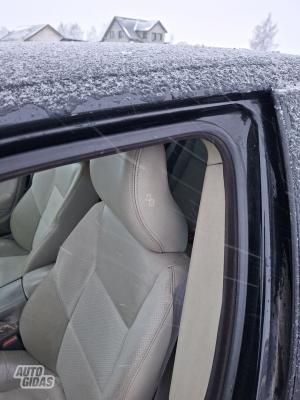 Black Volvo S60 2003 in Trakai, with an engine capacity of 2.40 L and mileage of 340 thousand km for 2430 €, photo 16 on AUTOMOTO.COM.LV