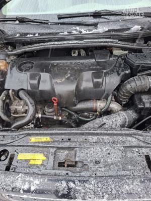 Black Volvo S60 2003 in Trakai, with an engine capacity of 2.40 L and mileage of 340 thousand km for 2430 €, photo 24 on AUTOMOTO.COM.LV