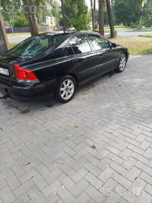 Black Volvo S60 2003 in Riga, with an engine capacity of 2.40 L and mileage of 298 thousand km for 2000 €, photo 7 on AUTOMOTO.COM.LV