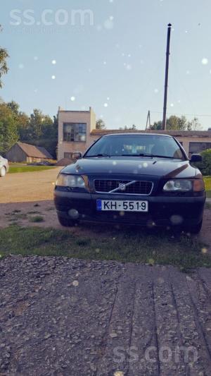 Melns Volvo S60 2003 Balvi, ar dzinēja tilpumu 2.40 L un nobraukumu 526 tūkst. km par 1250 €, foto 4 vietnē AUTOMOTO.COM.LV