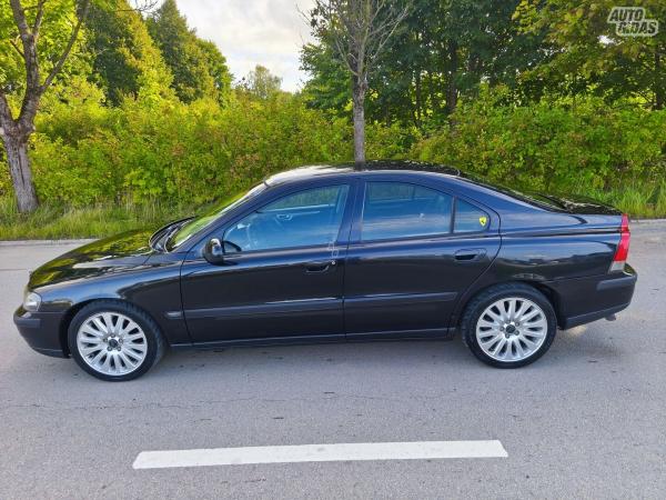 Черный Вольво С60 2003 в Таураге, объемом двигателя 2.40 л и пробегом 396 тыс. км за 1650 €, фото 7 на AUTOMOTO.COM.LV