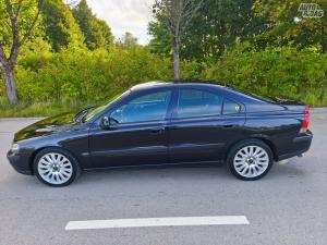 Черный Вольво С60 2003 в Таураге, объемом двигателя 2.40 л и пробегом 396 тыс. км за 1650 €, фото 7 на AUTOMOTO.COM.LV
