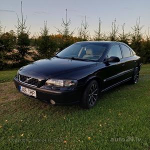 Черный Вольво С60 2003 в Тарту, объемом двигателя 2.40 л и пробегом 336 тыс. км за 2499 €, фото  на AUTOMOTO.COM.LV