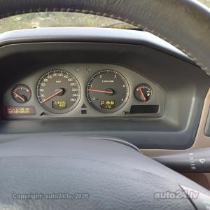 Черный Вольво С60 2003 в Тарту, объемом двигателя 2.40 л и пробегом 336 тыс. км за 2499 €, фото 9 на AUTOMOTO.COM.LV