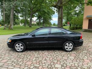 Melns Volvo S60 2004 Jelgava, ar dzinēja tilpumu 2.40 L un nobraukumu 424 tūkst. km par 1850 €, foto 6 vietnē AUTOMOTO.COM.LV