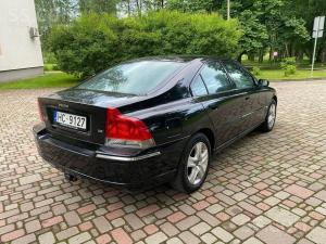 Melns Volvo S60 2004 Jelgava, ar dzinēja tilpumu 2.40 L un nobraukumu 424 tūkst. km par 1850 €, foto 7 vietnē AUTOMOTO.COM.LV