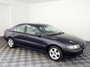 Melns Volvo S60 2004 Tallina, ar dzinēja tilpumu 2.40 L un nobraukumu 269 tūkst. km par 1499 €, foto  vietnē AUTOMOTO.COM.LV
