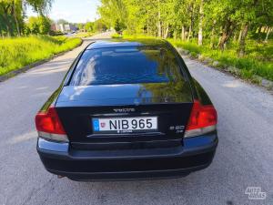 Black Volvo S60 2004 in Taurage, with an engine capacity of 2.40 L and mileage of 337 thousand km for 1480 €, photo 7 on AUTOMOTO.COM.LV