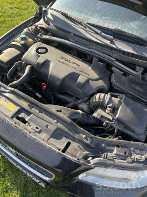 Black Volvo S60 2004 in Kraslava, with an engine capacity of 2.40 L and mileage of 335 thousand km for 480 €, photo 14 on AUTOMOTO.COM.LV