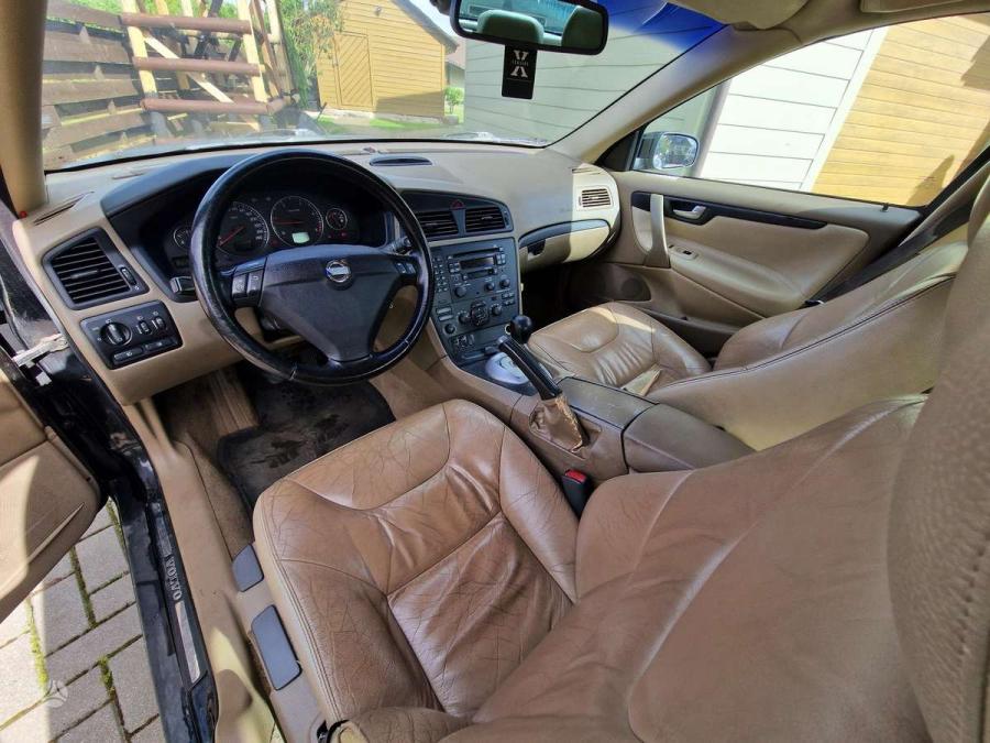 Melns Volvo S60 2004 Kėdainiai, ar dzinēja tilpumu 2.40 L un nobraukumu 498 tūkst. km par 490 €, foto 6 vietnē AUTOMOTO.COM.LV
